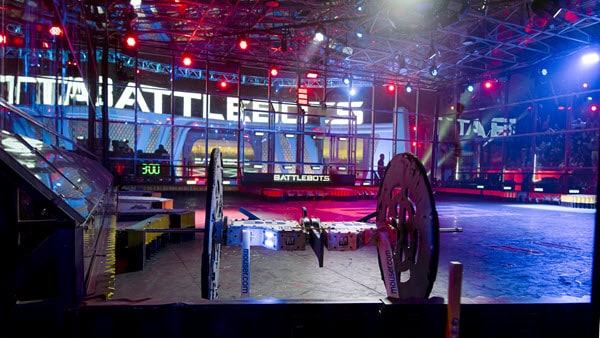 Mouser-sponsored Team HUGE Steps Back Into The BattleBox | Bench