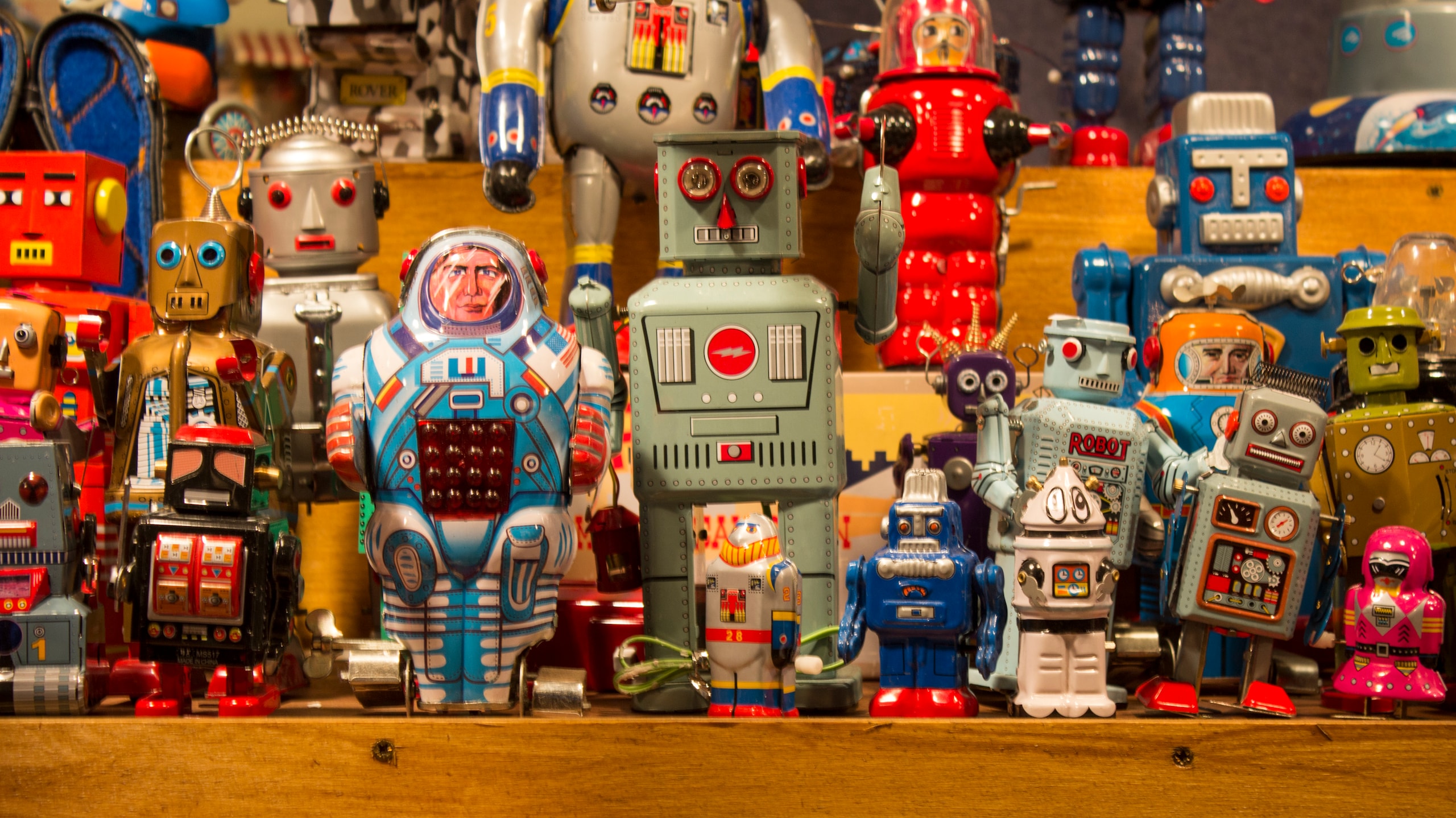 Robo-Pop: How Robots Came to Dominate Popular Culture | Bench Tal